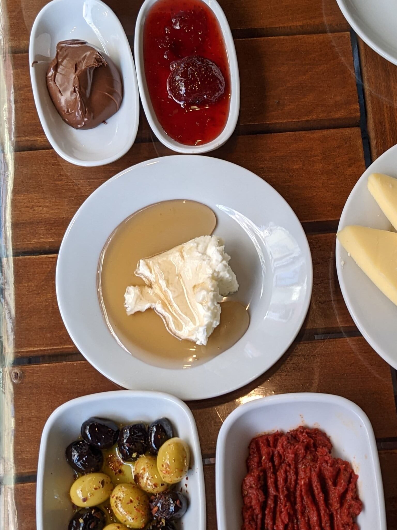 Ultimate Guide to a Full Turkish Breakfast | Serpme Kahvalti